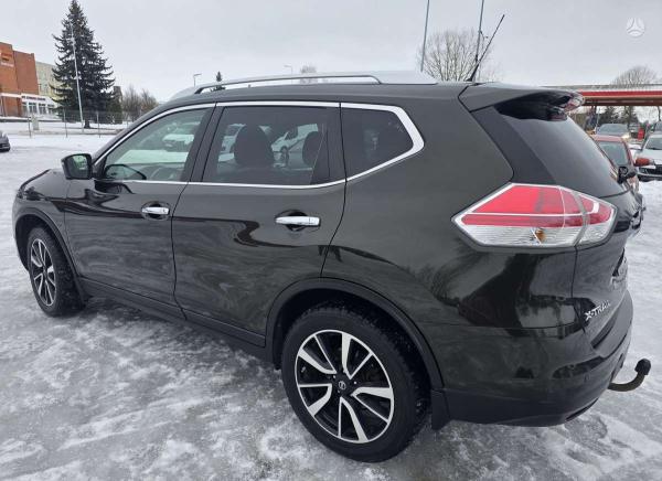 Green Nissan X-Trail 2014 in Marijampole, with an engine capacity of 1.60 L and mileage of 304 thousand km for 7750 €, photo 3 on AUTOMOTO.COM.LV