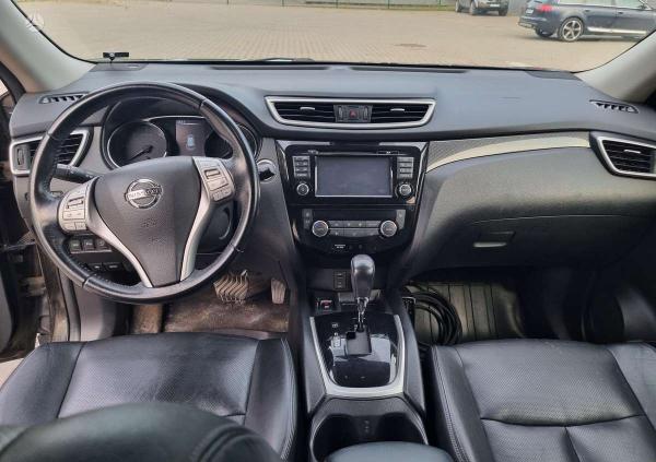 Green Nissan X-Trail 2014 in Vilnius, with an engine capacity of 1.60 L and mileage of 294 thousand km for 7500 €, photo 9 on AUTOMOTO.COM.LV