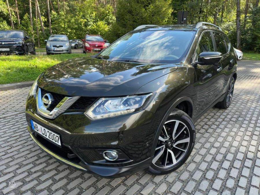 Green Nissan X-Trail 2014 in Vilnius, with an engine capacity of 1.60 L and mileage of 145 thousand km for 9350 €, photo 3 on AUTOMOTO.COM.LV