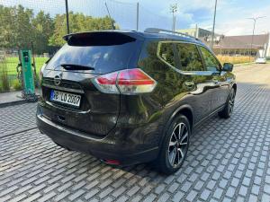 Green Nissan X-Trail 2014 in Vilnius, with an engine capacity of 1.60 L and mileage of 145 thousand km for 9350 €, photo 11 on AUTOMOTO.COM.LV