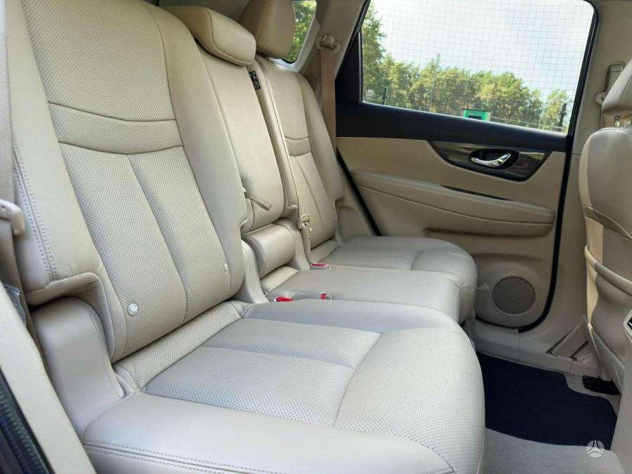 Green Nissan X-Trail 2014 in Vilnius, with an engine capacity of 1.60 L and mileage of 145 thousand km for 9350 €, photo 29 on AUTOMOTO.COM.LV