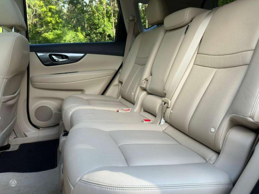 Green Nissan X-Trail 2014 in Vilnius, with an engine capacity of 1.60 L and mileage of 145 thousand km for 9350 €, photo 30 on AUTOMOTO.COM.LV