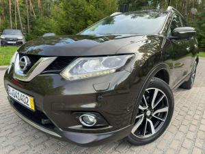 Zaļš Nissan X-Trail 2015 Viļņa, ar dzinēja tilpumu 1.60 L un nobraukumu 297 tūkst. km par 8350 €, foto  vietnē AUTOMOTO.COM.LV