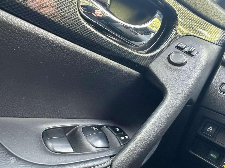 Zaļš Nissan X-Trail 2015 Viļņa, ar dzinēja tilpumu 1.60 L un nobraukumu 297 tūkst. km par 8350 €, foto 40 vietnē AUTOMOTO.COM.LV