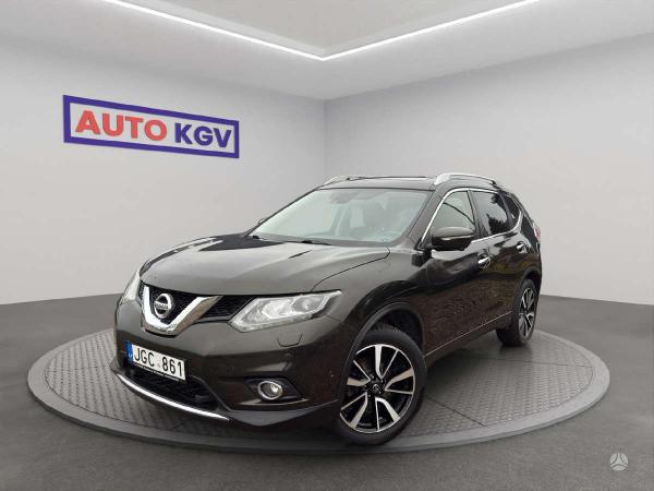 Green Nissan X-Trail 2016 in Kaunas, with an engine capacity of 1.60 L and mileage of 251 thousand km for 10799 €, photo 1 on AUTOMOTO.COM.LV