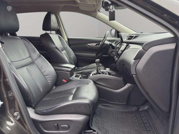 Green Nissan X-Trail 2016 in Kaunas, with an engine capacity of 1.60 L and mileage of 251 thousand km for 10799 €, photo 8 on AUTOMOTO.COM.LV