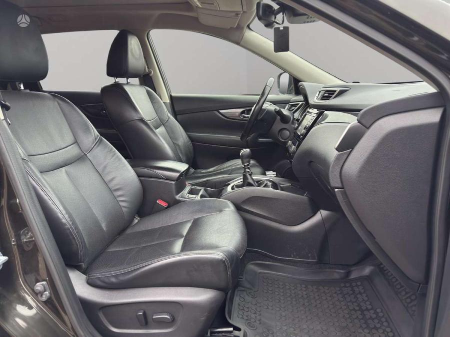 Zaļš Nissan X-Trail 2016 Kauņa, ar dzinēja tilpumu 1.60 L un nobraukumu 251 tūkst. km par 10799 €, foto 9 vietnē AUTOMOTO.COM.LV