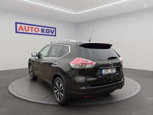 Green Nissan X-Trail 2016 in Kaunas, with an engine capacity of 1.60 L and mileage of 251 thousand km for 10799 €, photo 4 on AUTOMOTO.COM.LV