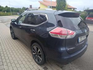 Green Nissan X-Trail 2016 in Klaipeda, with an engine capacity of 1.60 L and mileage of 248 thousand km for 10300 €, photo 5 on AUTOMOTO.COM.LV