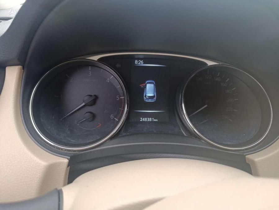 Green Nissan X-Trail 2016 in Klaipeda, with an engine capacity of 1.60 L and mileage of 248 thousand km for 10300 €, photo 9 on AUTOMOTO.COM.LV