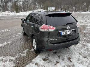 Green Nissan X-Trail 2017 in Vilnius, with an engine capacity of 1.62 L and mileage of 145 thousand km for 11000 €, photo 6 on AUTOMOTO.COM.LV