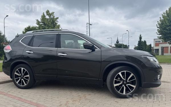 Zaļš Nissan X-Trail 2017 Rīga, ar dzinēja tilpumu 1.60 L un nobraukumu 208 tūkst. km par 10490 €, foto 3 vietnē AUTOMOTO.COM.LV