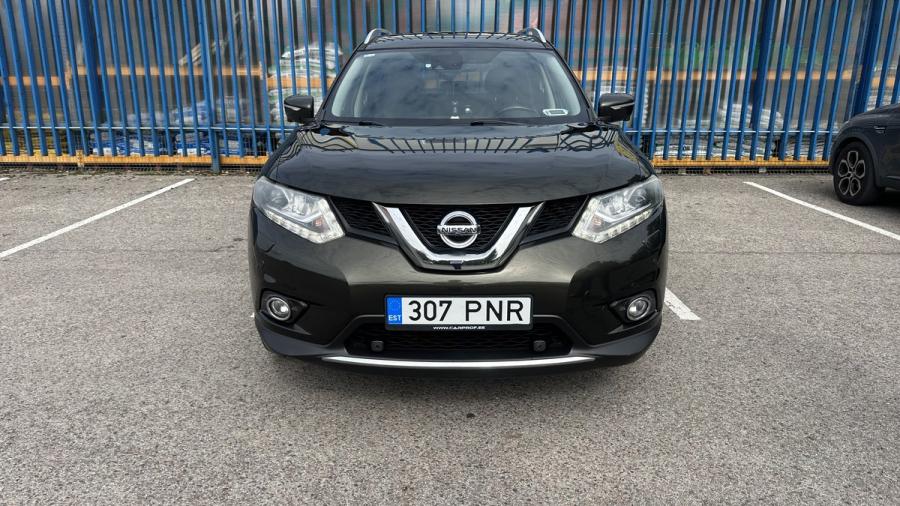 Green Nissan X-Trail 2017 in Kohtla-Jarve, with an engine capacity of 1.60 L and mileage of 160 thousand km for 11500 €, photo 17 on AUTOMOTO.COM.LV