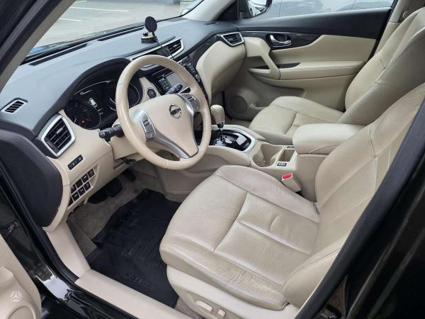 Zaļš Nissan X-Trail 2017 Viļņa, ar dzinēja tilpumu 1.60 L un nobraukumu 119 tūkst. km par 11990 €, foto 8 vietnē AUTOMOTO.COM.LV