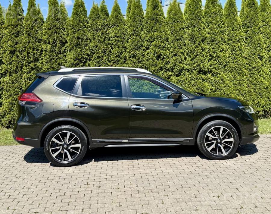 Green Nissan X-Trail 2018 in Riga, with an engine capacity of 2.00 L and mileage of 114 thousand km for 12150 €, photo 6 on AUTOMOTO.COM.LV