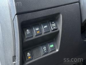 Green Nissan X-Trail 2018 in Riga, with an engine capacity of 2.00 L and mileage of 114 thousand km for 12150 €, photo 11 on AUTOMOTO.COM.LV