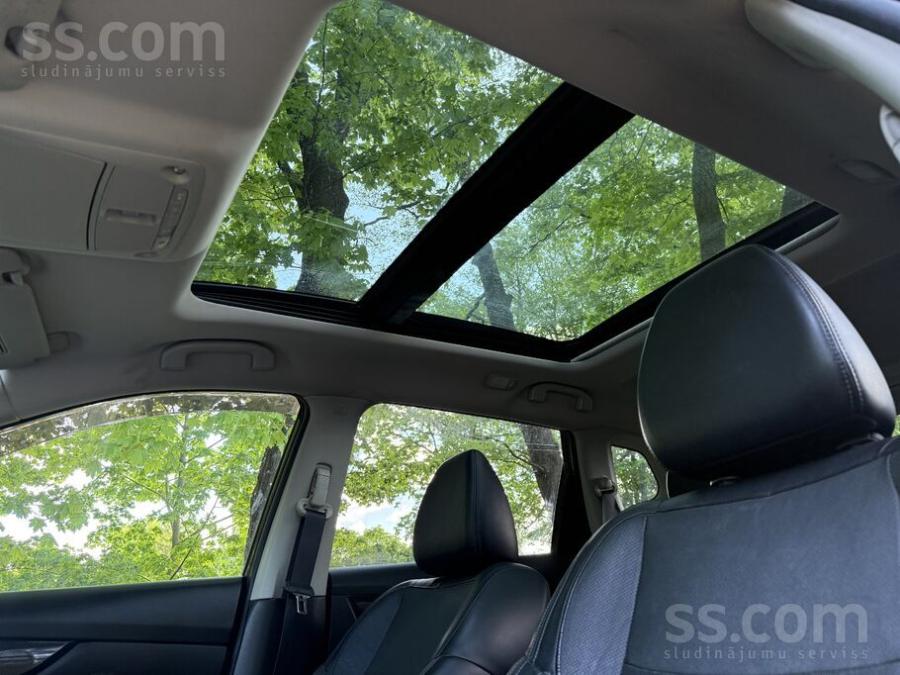 Green Nissan X-Trail 2018 in Riga, with an engine capacity of 2.00 L and mileage of 114 thousand km for 12150 €, photo 13 on AUTOMOTO.COM.LV