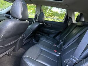 Green Nissan X-Trail 2018 in Riga, with an engine capacity of 2.00 L and mileage of 114 thousand km for 12150 €, photo 17 on AUTOMOTO.COM.LV