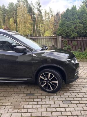 Green Nissan X-Trail 2018 in Riga, with an engine capacity of 2.00 L and mileage of 175 thousand km for 14900 €, photo 5 on AUTOMOTO.COM.LV