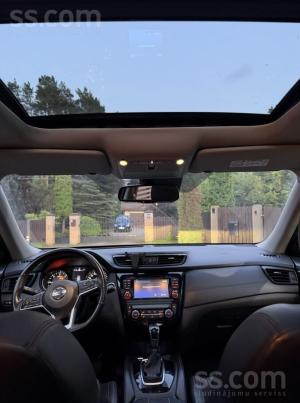 Green Nissan X-Trail 2018 in Riga, with an engine capacity of 2.00 L and mileage of 175 thousand km for 14900 €, photo 7 on AUTOMOTO.COM.LV