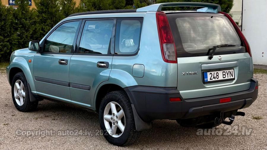 Green Nissan X-Trail 2003 in Voru, with an engine capacity of 2.20 L and mileage of 260 thousand km for 2490 €, photo 4 on AUTOMOTO.COM.LV