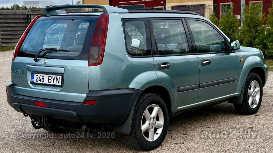 Green Nissan X-Trail 2003 in Voru, with an engine capacity of 2.20 L and mileage of 260 thousand km for 2490 €, photo 5 on AUTOMOTO.COM.LV