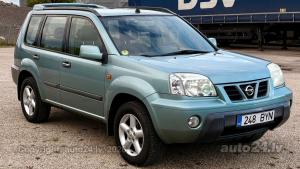 Green Nissan X-Trail 2003 in Voru, with an engine capacity of 2.20 L and mileage of 260 thousand km for 2490 €, photo 7 on AUTOMOTO.COM.LV
