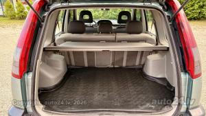 Green Nissan X-Trail 2003 in Voru, with an engine capacity of 2.20 L and mileage of 260 thousand km for 2490 €, photo 13 on AUTOMOTO.COM.LV