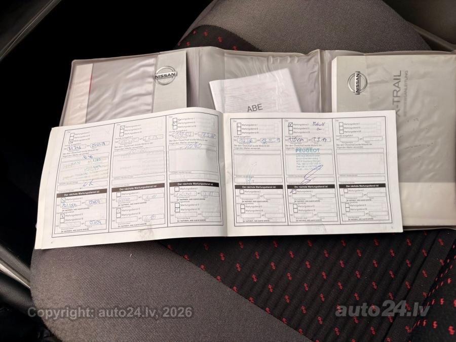 Green Nissan X-Trail 2003 in Voru, with an engine capacity of 2.20 L and mileage of 260 thousand km for 2490 €, photo 15 on AUTOMOTO.COM.LV