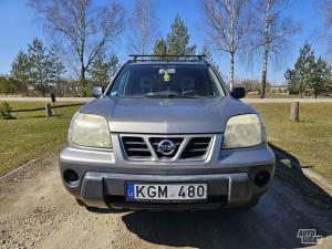 Grey Nissan X-Trail 2002 in Pakruojis, with an engine capacity of 2.00 L and mileage of 206 thousand km for 1500 €, photo 9 on AUTOMOTO.COM.LV