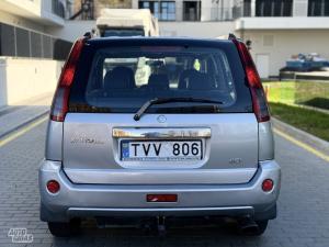 Pelēks Nissan X-Trail 2002 Viļņa, ar dzinēja tilpumu 3.00 L un nobraukumu 366 tūkst. km par 800 €, foto 6 vietnē AUTOMOTO.COM.LV