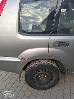 Grey Nissan X-Trail 2002 in Vilnius, with an engine capacity of 2.00 L and mileage of 240 thousand km for 2400 €, photo 10 on AUTOMOTO.COM.LV