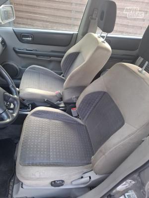 Grey Nissan X-Trail 2002 in Vilnius, with an engine capacity of 2.00 L and mileage of 240 thousand km for 2400 €, photo 12 on AUTOMOTO.COM.LV