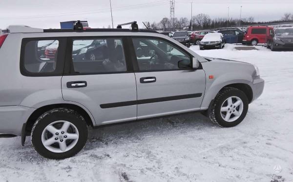 Grey Nissan X-Trail 2003 in Marijampole, with an engine capacity of 2.18 L and mileage of 124 thousand km for 2999 €, photo 7 on AUTOMOTO.COM.LV