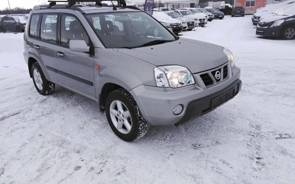Grey Nissan X-Trail 2003 in Marijampole, with an engine capacity of 2.18 L and mileage of 124 thousand km for 2999 €, photo 8 on AUTOMOTO.COM.LV