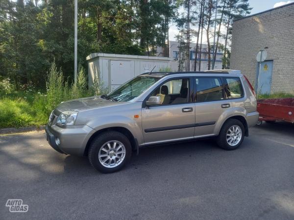 Grey Nissan X-Trail 2003 in Trakai, with an engine capacity of 2.20 L and mileage of 192 thousand km for 2600 €, photo 7 on AUTOMOTO.COM.LV