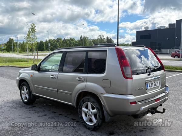 Grey Nissan X-Trail 2003 in Rapla, with an engine capacity of 2.20 L and mileage of 279 thousand km for 1000 €, photo 3 on AUTOMOTO.COM.LV