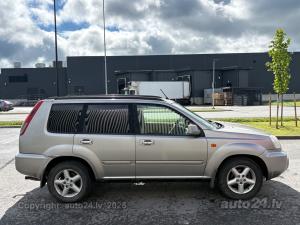 Grey Nissan X-Trail 2003 in Rapla, with an engine capacity of 2.20 L and mileage of 279 thousand km for 1000 €, photo 6 on AUTOMOTO.COM.LV