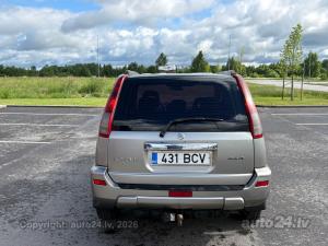 Grey Nissan X-Trail 2003 in Rapla, with an engine capacity of 2.20 L and mileage of 279 thousand km for 1000 €, photo 9 on AUTOMOTO.COM.LV