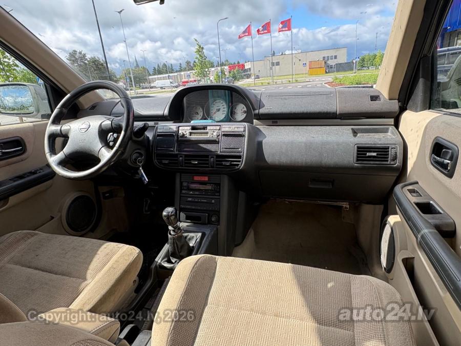 Grey Nissan X-Trail 2003 in Rapla, with an engine capacity of 2.20 L and mileage of 279 thousand km for 1000 €, photo 12 on AUTOMOTO.COM.LV