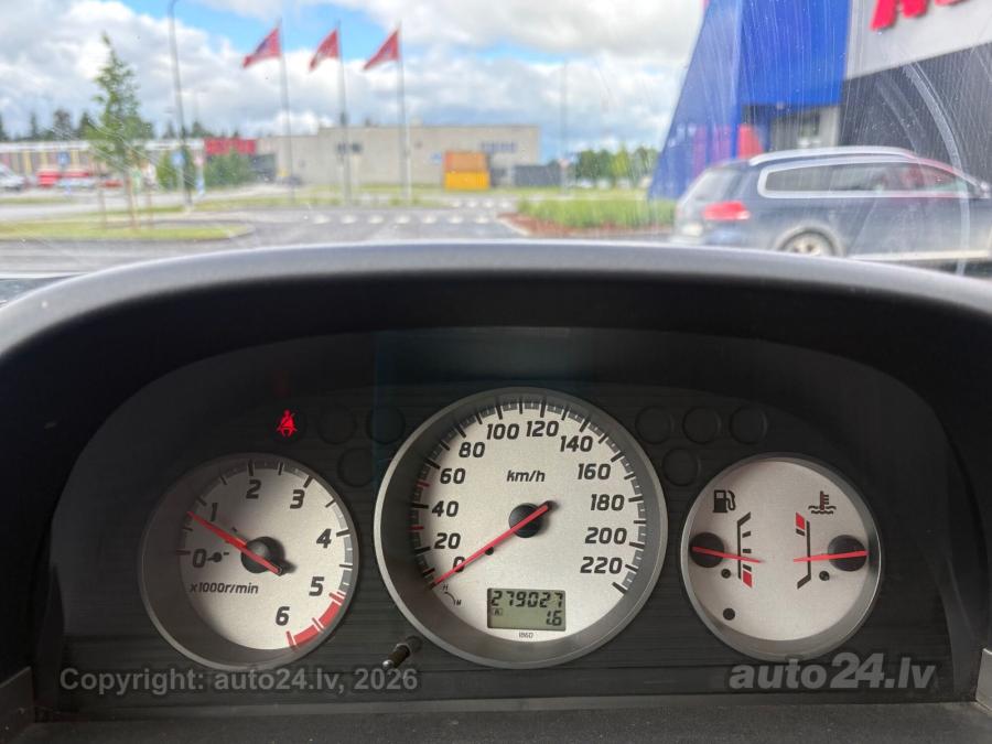Grey Nissan X-Trail 2003 in Rapla, with an engine capacity of 2.20 L and mileage of 279 thousand km for 1000 €, photo 14 on AUTOMOTO.COM.LV