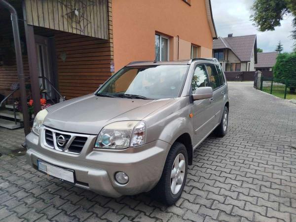Grey Nissan X-Trail 2003 in Vilkaviskis, with an engine capacity of 2.00 L and mileage of 185 thousand km for 1800 €, photo 4 on AUTOMOTO.COM.LV