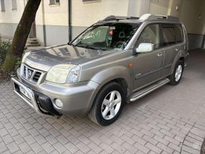 Grey Nissan X-Trail 2003 in Vilnius, with an engine capacity of 2.20 L and mileage of 371 thousand km for 1800 €, photo  on AUTOMOTO.COM.LV