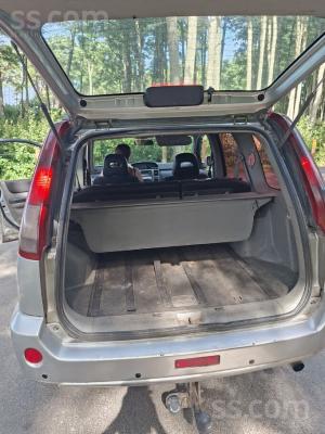 Pelēks Nissan X-Trail 2003 Ventspils, ar dzinēja tilpumu 2.20 L un nobraukumu 427 tūkst. km par 1300 €, foto 7 vietnē AUTOMOTO.COM.LV