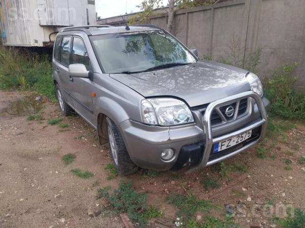 Nissan X-Trail 2003 in Ludza on AUTOMOTO.COM.LV Grey Nissan X-Trail 2003 in Ludza, with an engine capacity of 2.20 L and mileage of 330 thousand km for 950 €, photo 1 on AUTOMOTO.COM.LV