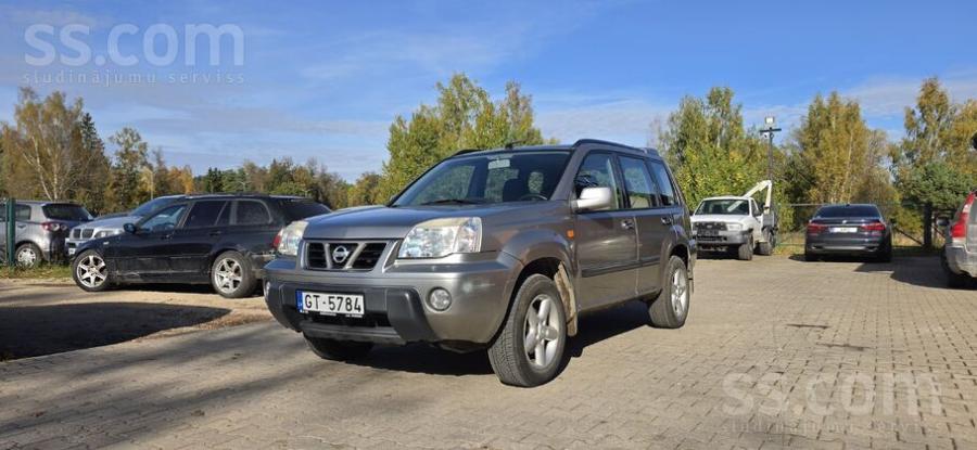 Pelēks Nissan X-Trail 2003 Valmiera, ar dzinēja tilpumu 2.20 L un nobraukumu 201 tūkst. km par 1600 €, foto 7 vietnē AUTOMOTO.COM.LV