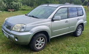 Grey Nissan X-Trail 2004 in Rezekne, with an engine capacity of 2.20 L and mileage of 267 thousand km for 1900 €, photo 2 on AUTOMOTO.COM.LV