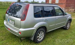 Grey Nissan X-Trail 2004 in Rezekne, with an engine capacity of 2.20 L and mileage of 267 thousand km for 1900 €, photo 4 on AUTOMOTO.COM.LV