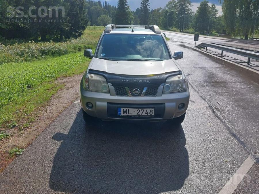 Pelēks Nissan X-Trail 2004 Alūksne, ar dzinēja tilpumu 2.20 L un nobraukumu 0 tūkst. km par 2150 €, foto 4 vietnē AUTOMOTO.COM.LV