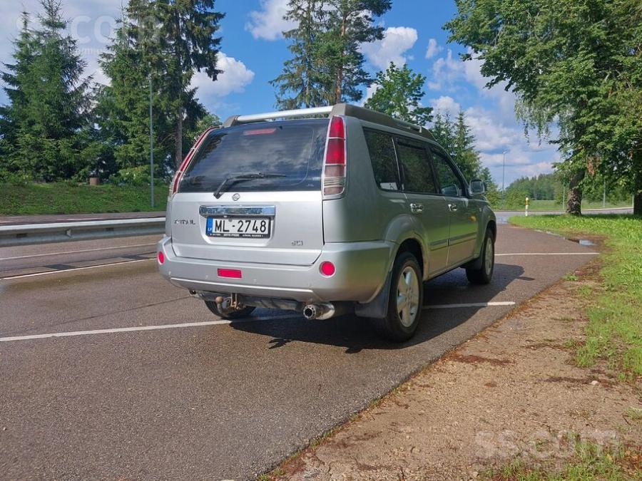 Pelēks Nissan X-Trail 2004 Alūksne, ar dzinēja tilpumu 2.20 L un nobraukumu 0 tūkst. km par 2150 €, foto 5 vietnē AUTOMOTO.COM.LV
